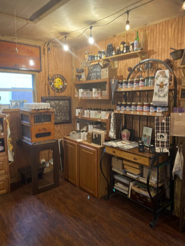 Walker Farms keeps local bees hard at work - Cape Coral Breeze